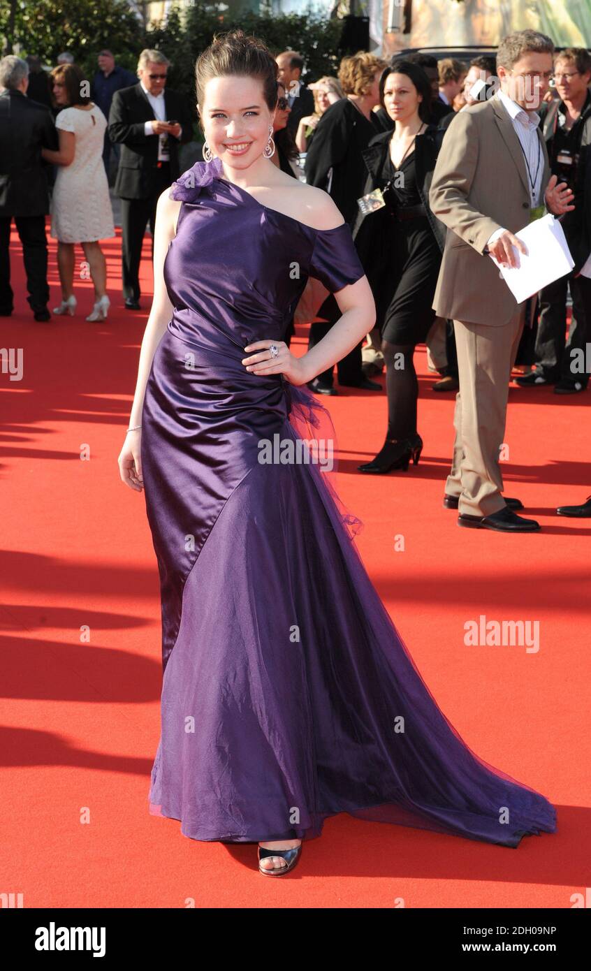 Anna Popperwell arriving at the UK Premiere of The Chronicles of Narnia ...
