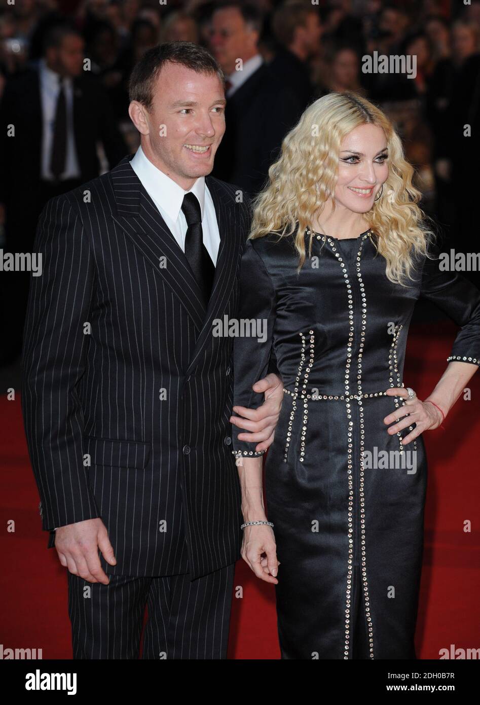 Madonna and Guy Ritchie arriving at the World Premiere of RocknRolla ...