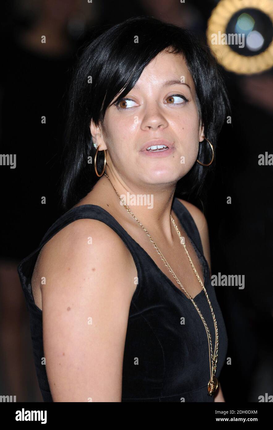 Elton john head and shoulders hi-res stock photography and images - Alamy