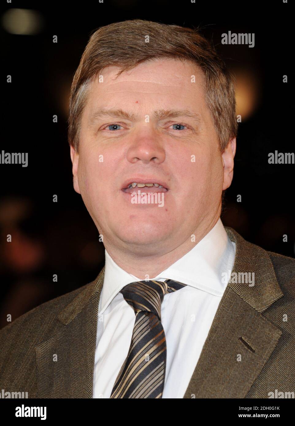 Ray mears hi-res stock photography and images - Alamy