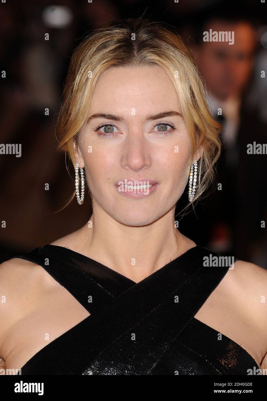 Kate Winslet arriving for the UK Premiere of Revolutionary Road at the ...