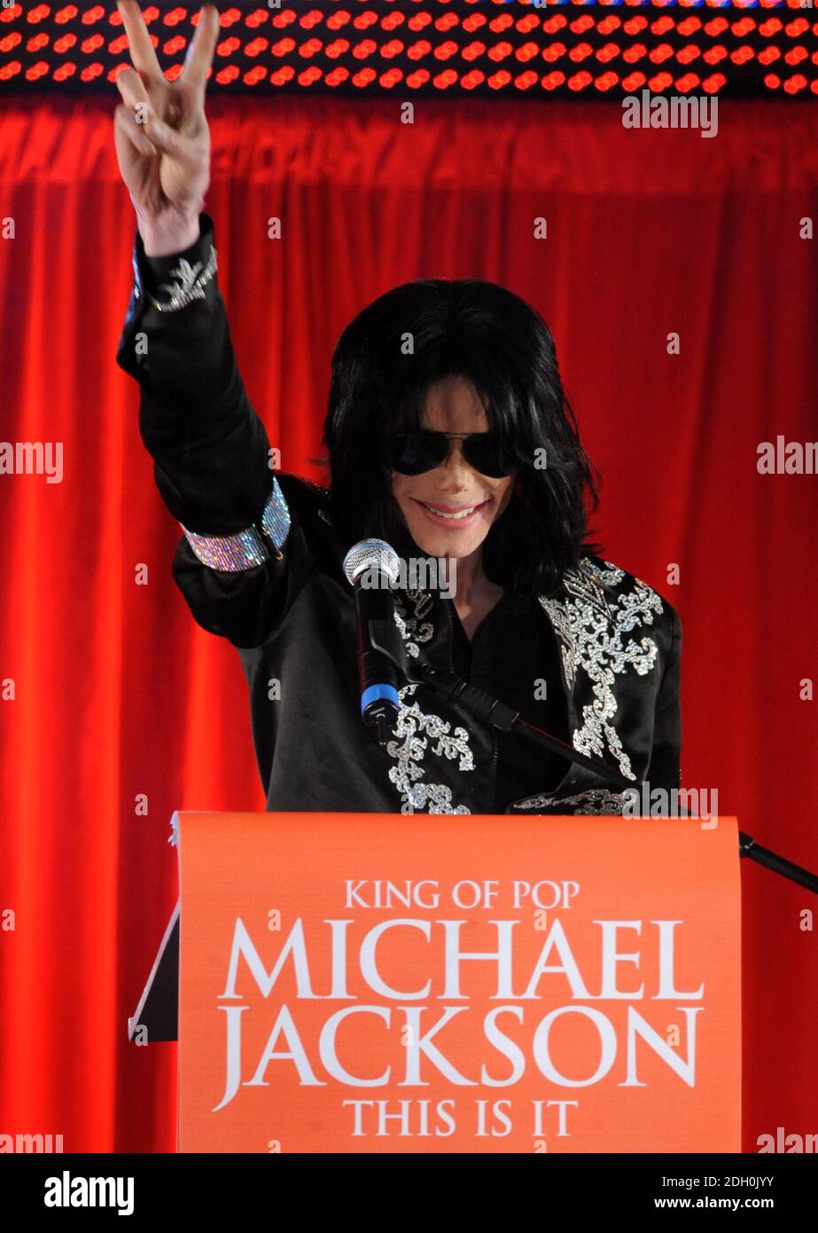 Michael Jackson announces plans for his last performances in London in ...