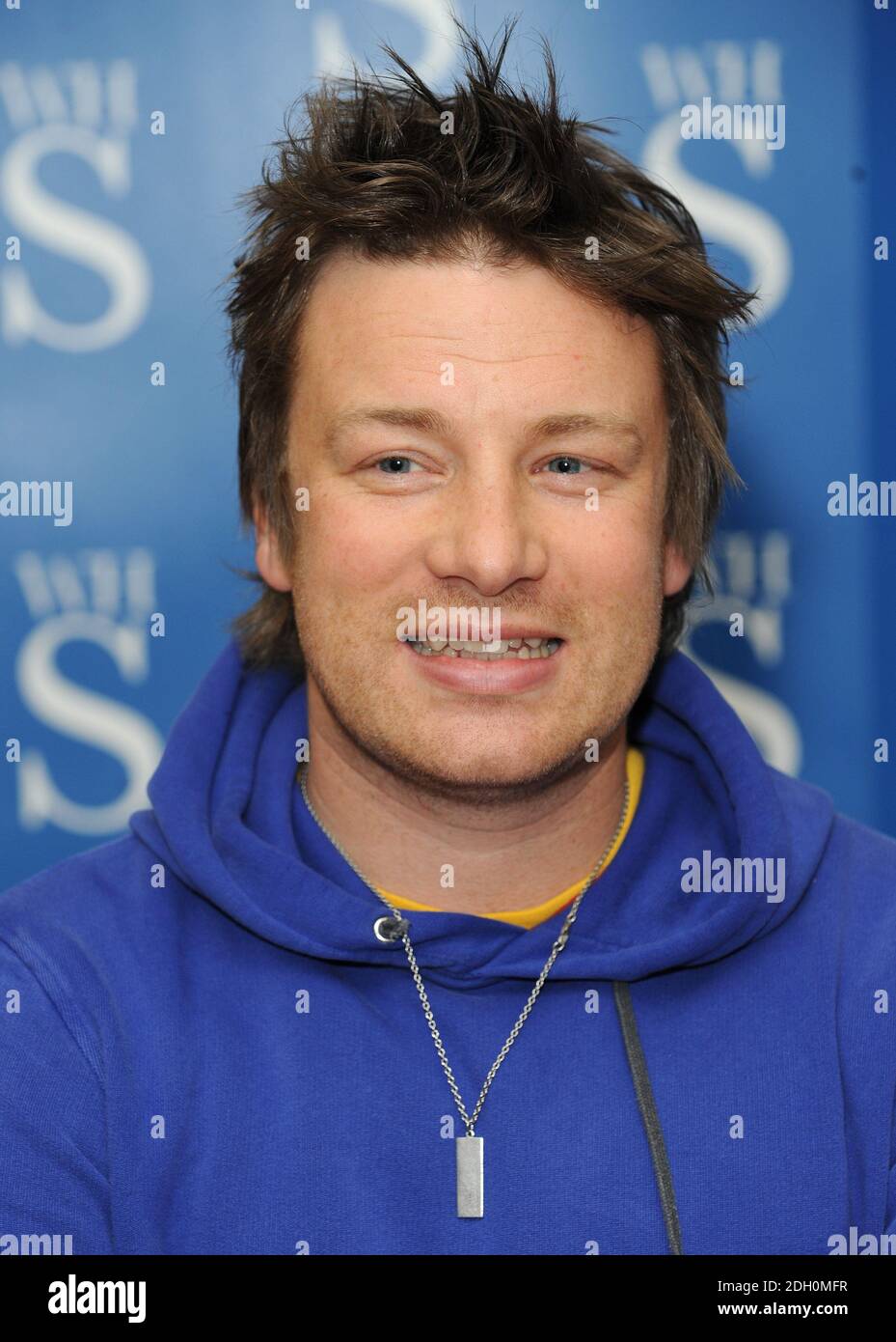 Jamie Oliver signs copies of his monthly magazine 'Jamie' at WH Smiths ...