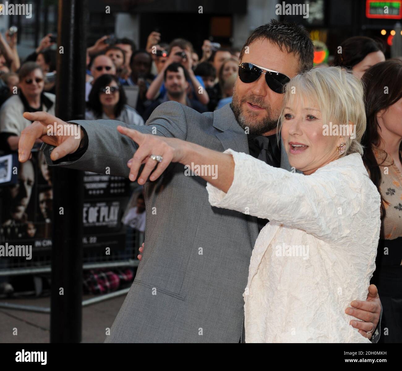 Russell Crowe and Helen Mirren arrive at the 'State of Play' World ...