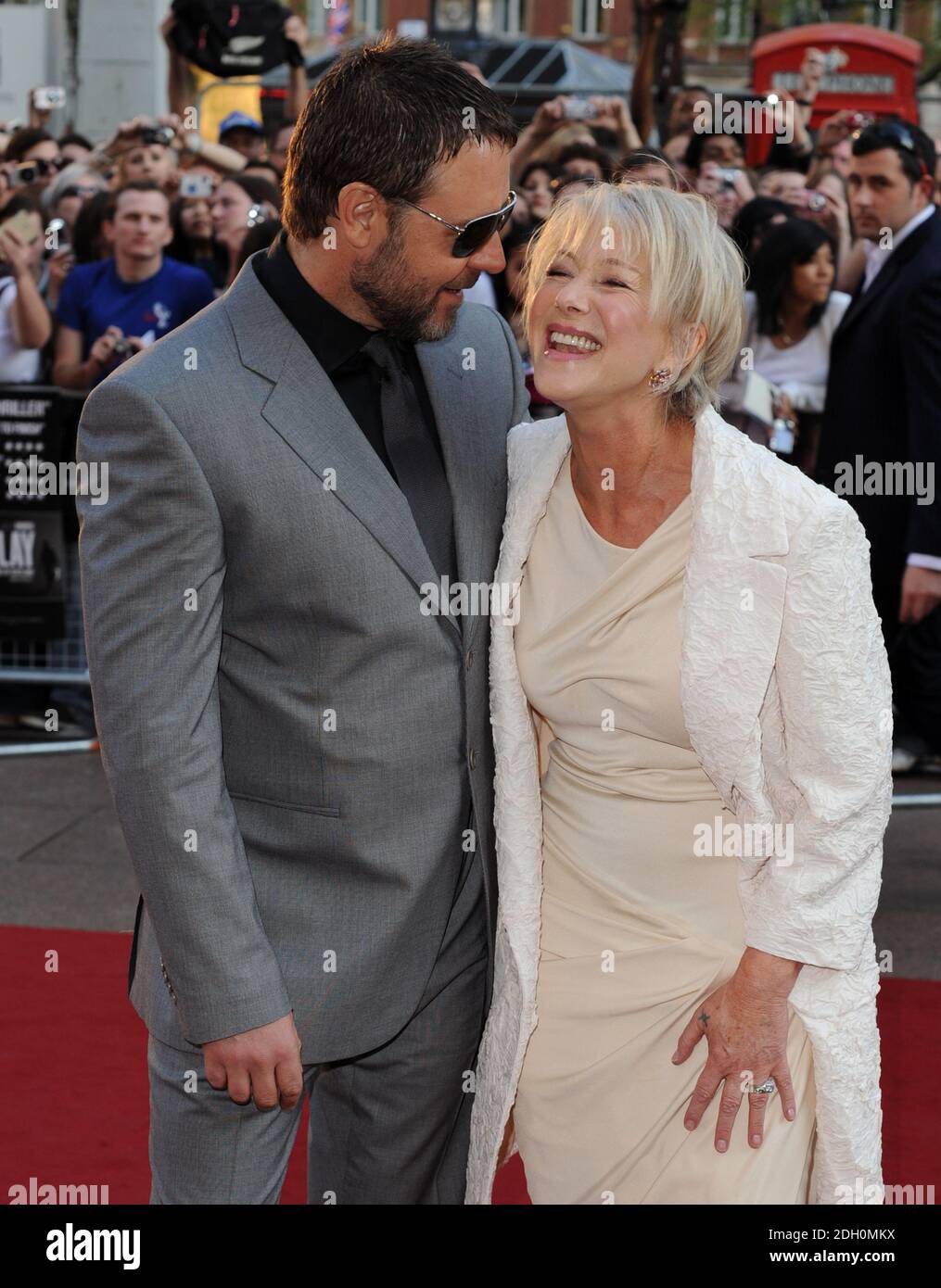 Russell Crowe and Helen Mirren arrive at the 'State of Play' World ...