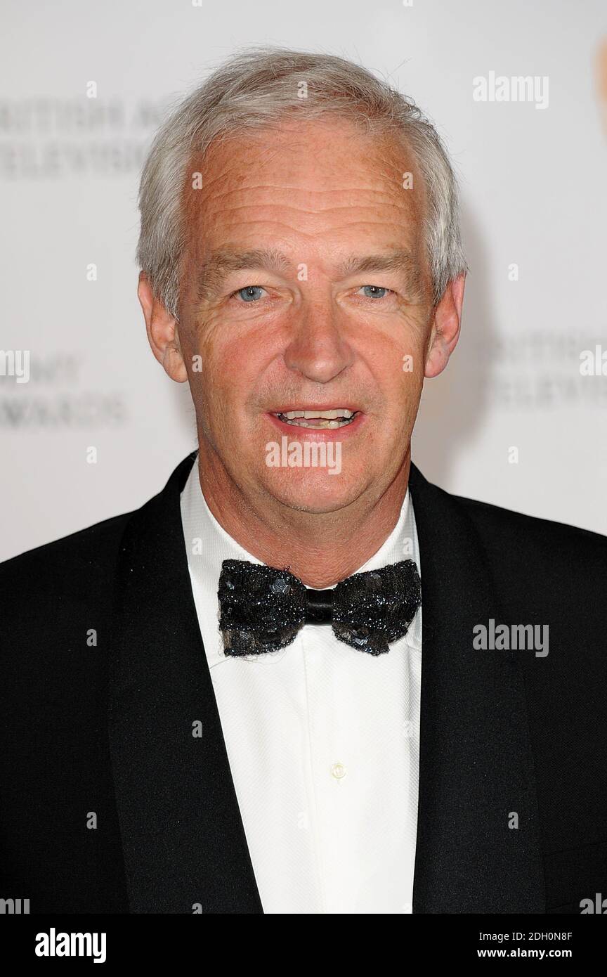 Jon snow tv hi-res stock photography and images - Alamy