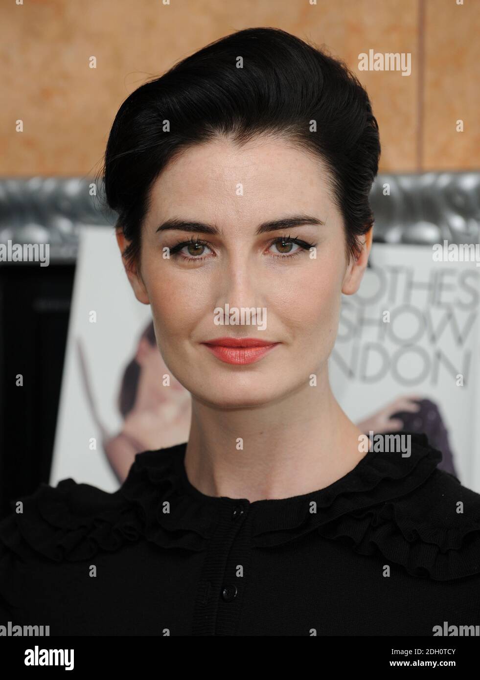 Erin oconnor clothes show hi-res stock photography and images - Alamy
