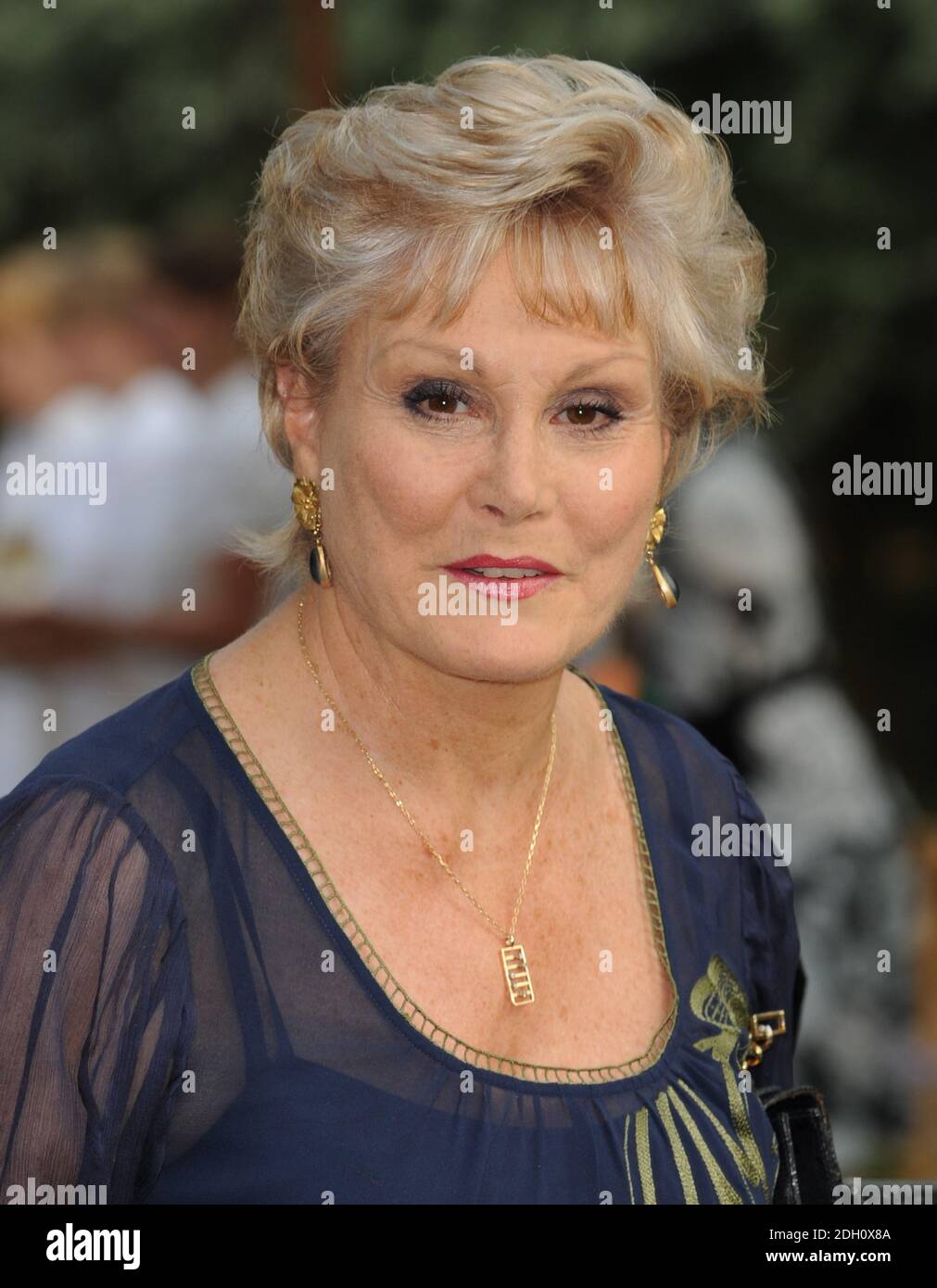 Angela rippon headshot portrait hi-res stock photography and images - Alamy