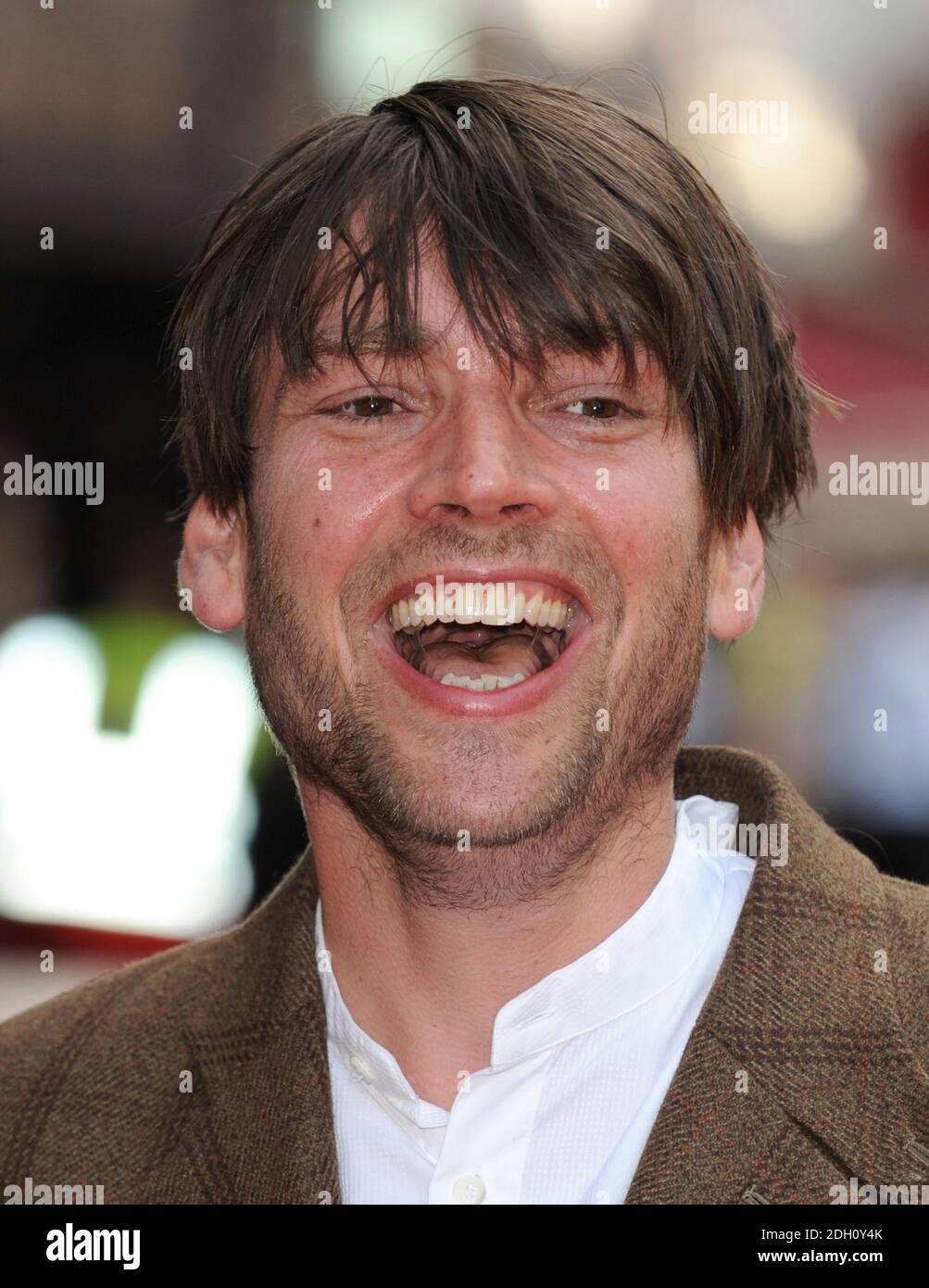 Alex James arrives at the premiere of 'inglourious Basterds' at the ...