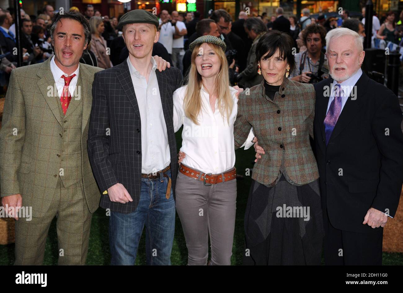 Lucy akhurst and chaz oldham morris hi-res stock photography and images ...