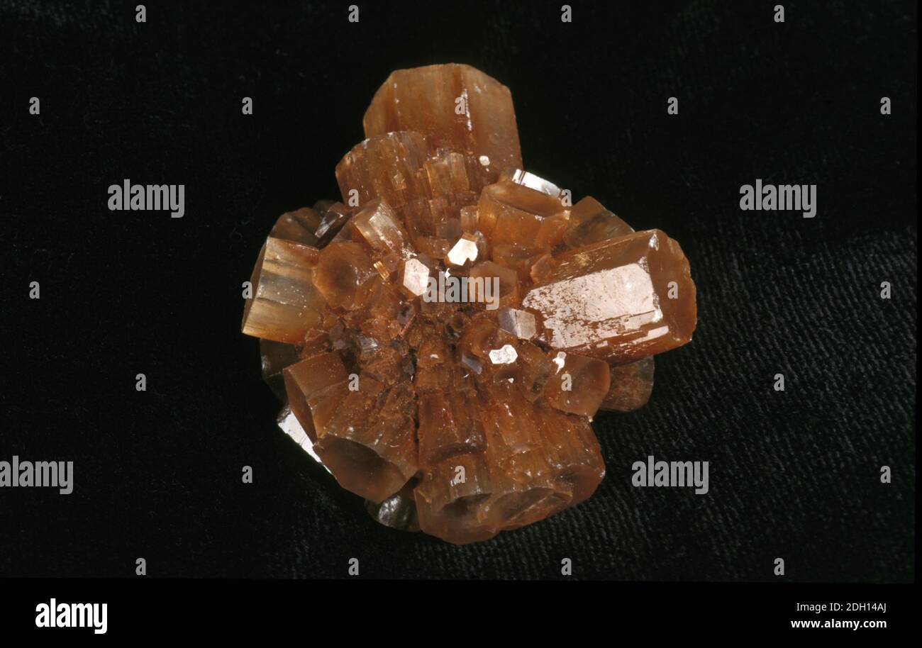 Aragonite stone hi-res stock photography and images - Alamy