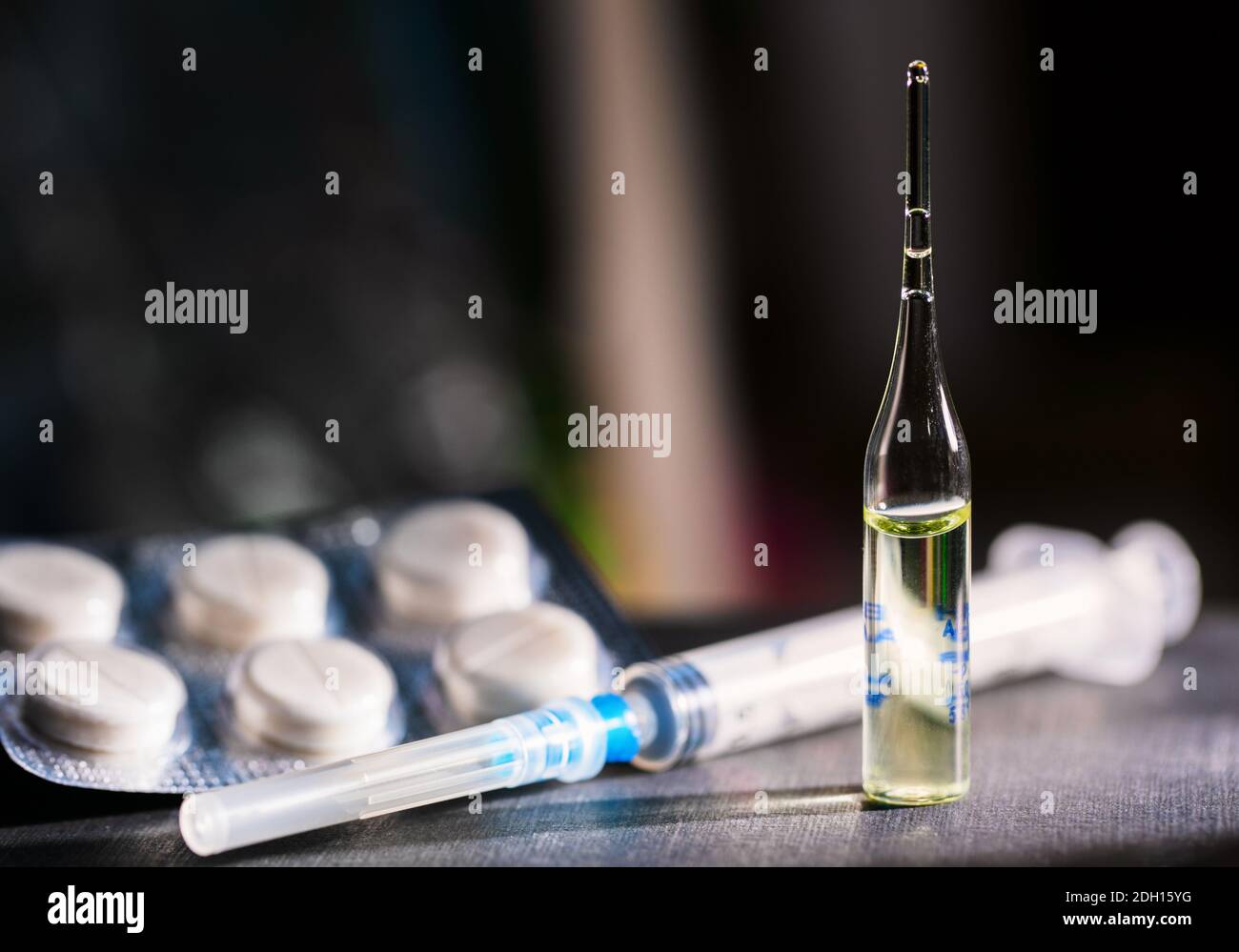 Medication ampoule hi-res stock photography and images - Alamy