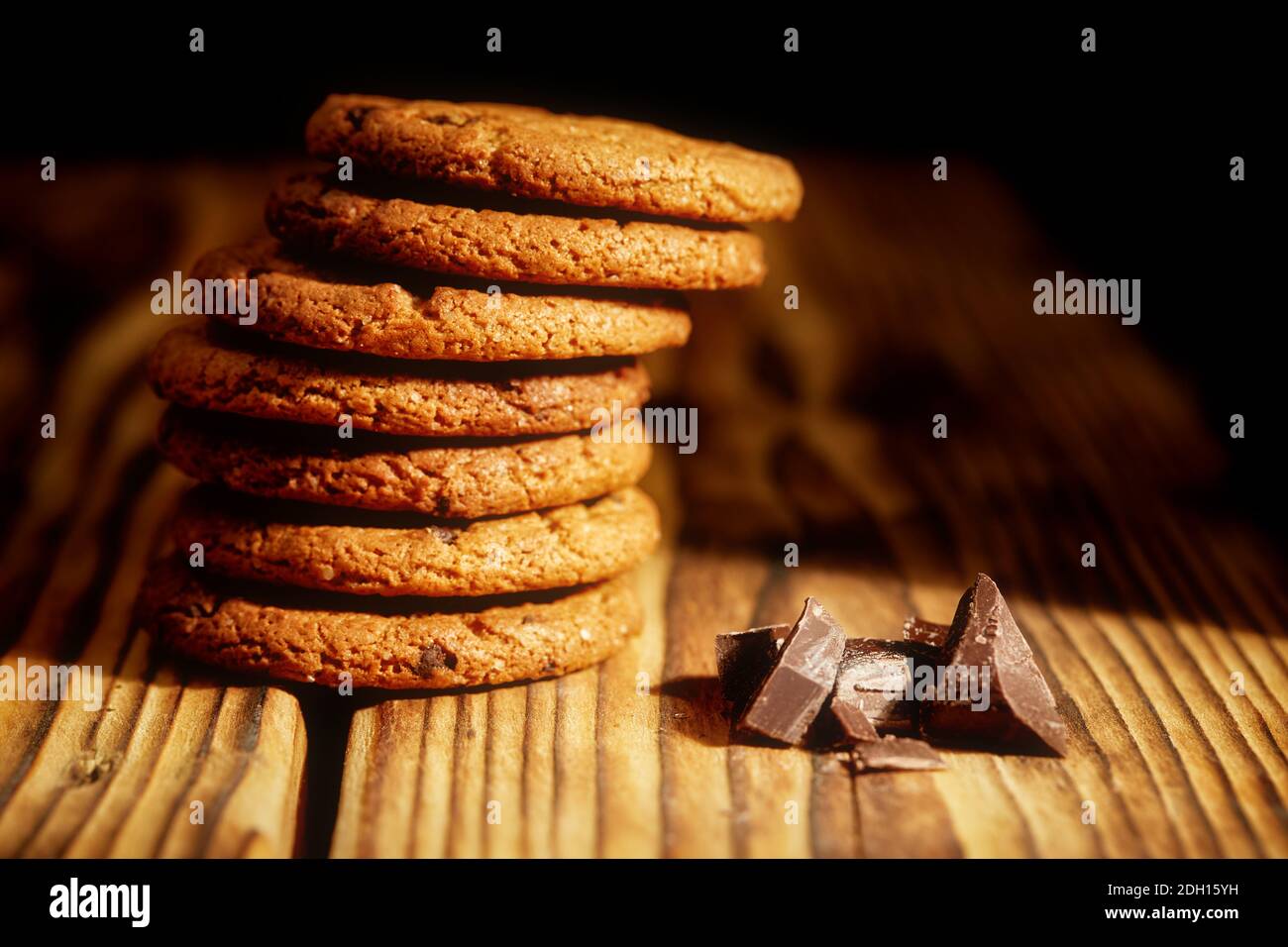 Food oatmeal chocolate raisin hi-res stock photography and images - Alamy