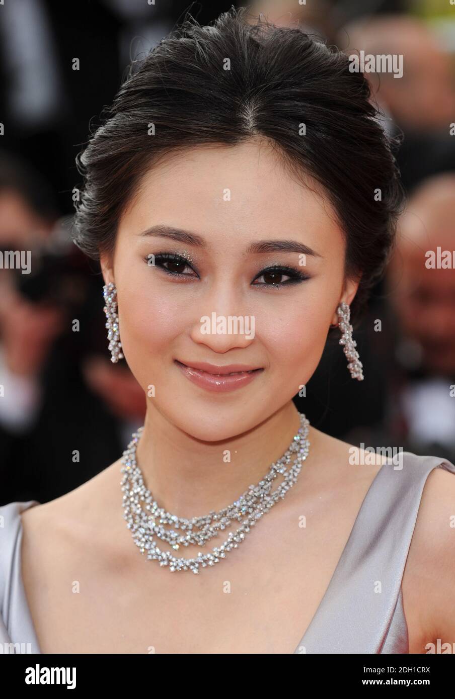 Lin Peng arriving at the opening gala premiere of Robin Hood 2010 at ...