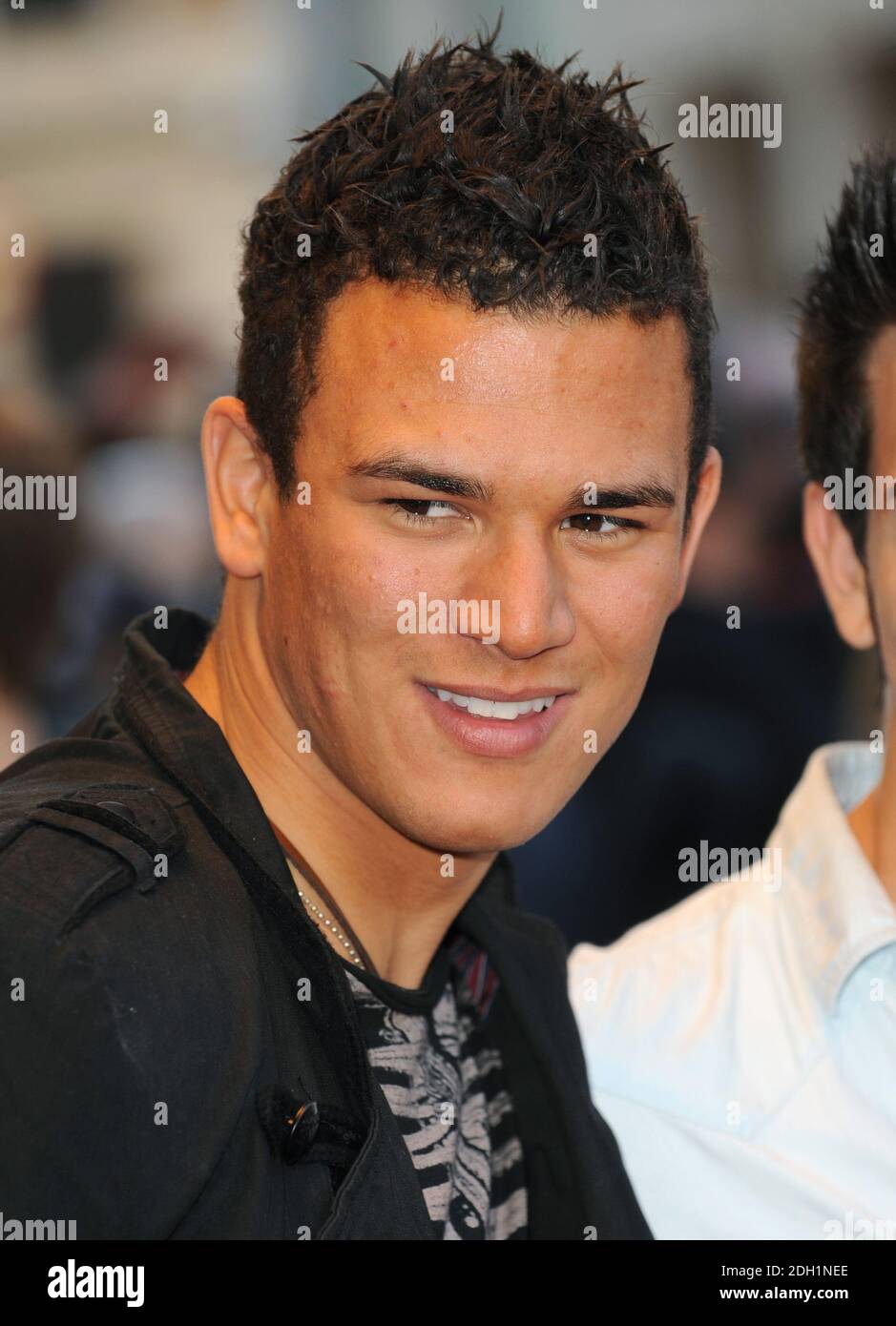 Inju5tice arriving at the Legend of the Guardians, The Owls of G'Hoole ...