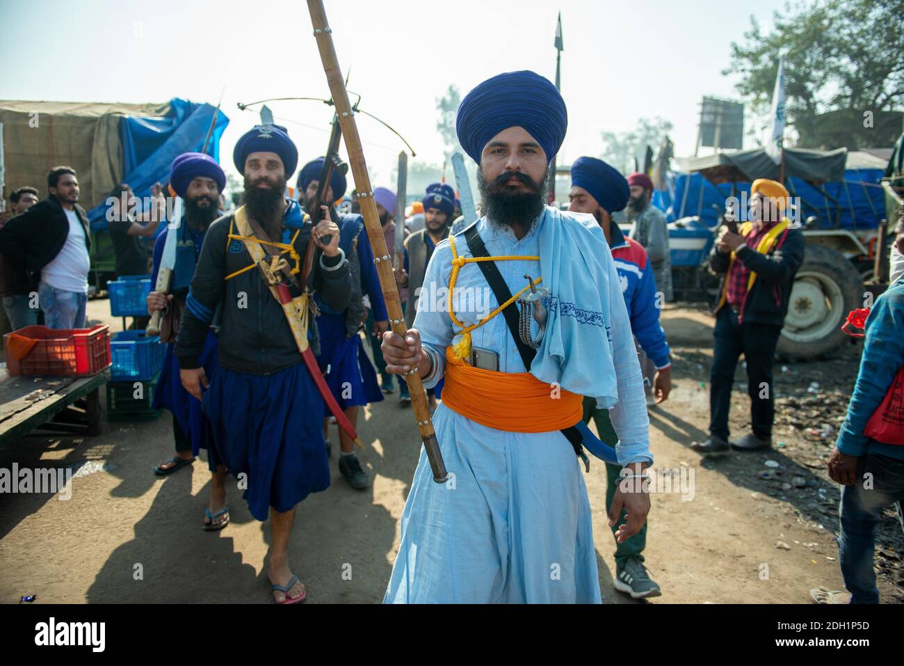 Sikh warriors hi-res stock photography and images - Alamy