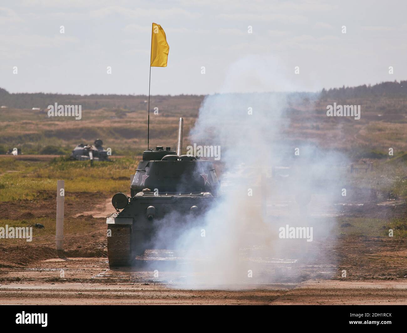Live tank firing competition hi-res stock photography and images - Alamy