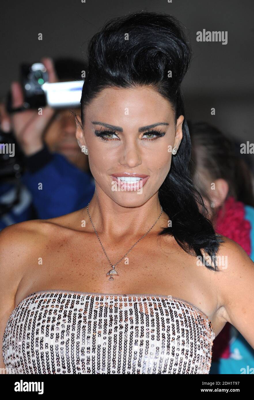 Katie Price arriving at the Variety Club Showbiz Awards 2010, Grosvenor ...