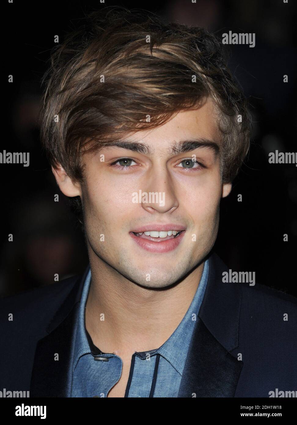Douglas Booth Smil Douglas Booth Italy (@douglasboothIT) / X