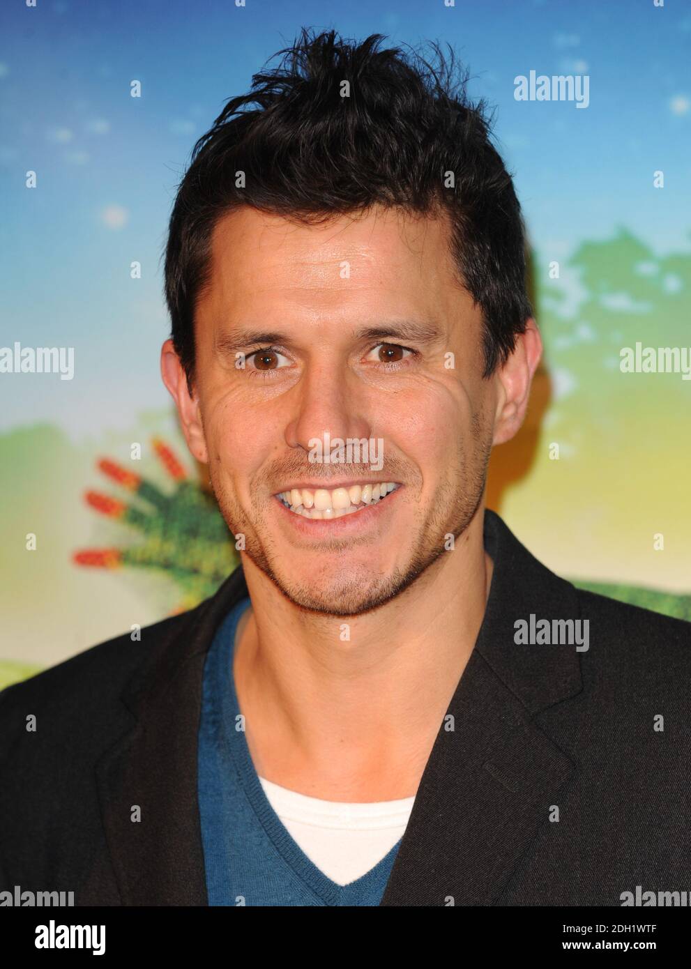 Jeremy Edwards arrives at the premiere of Totem from Cirque du Soleil ...