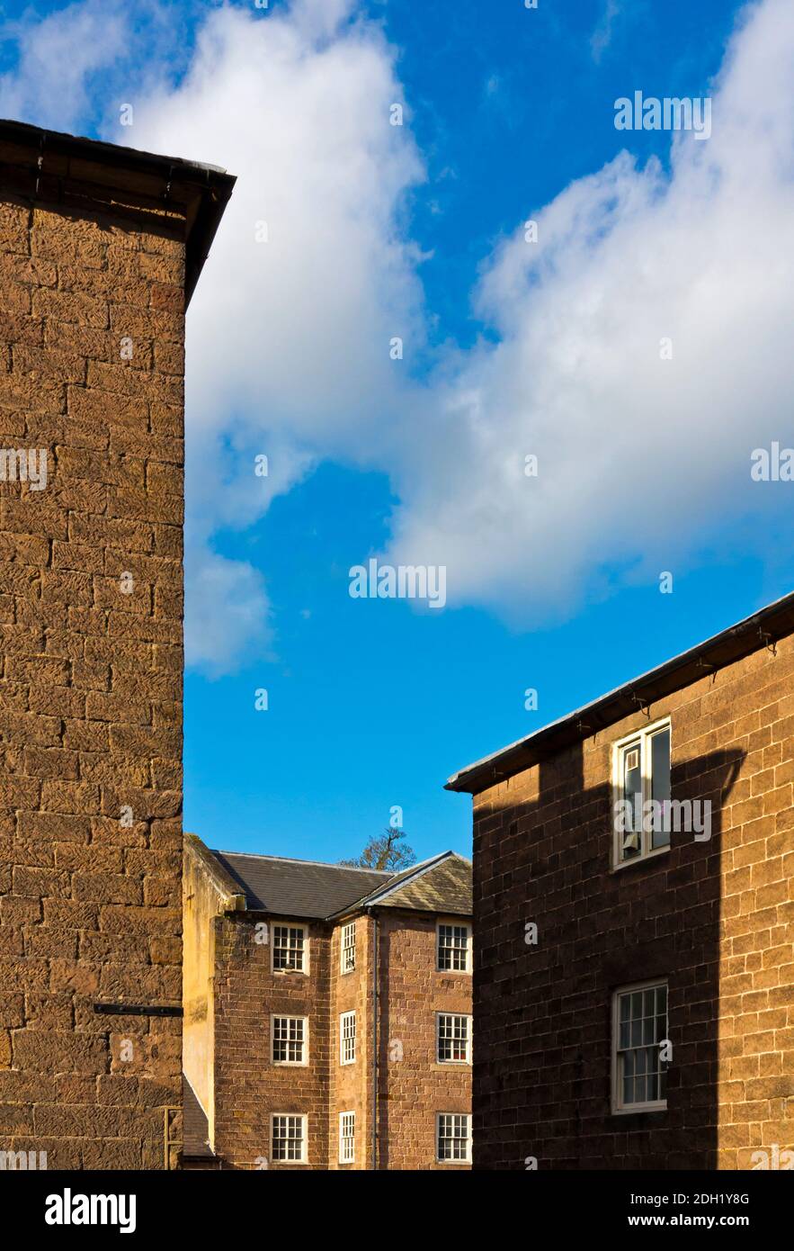 Factory buildings at Cromford Mill the world's first water powered ...