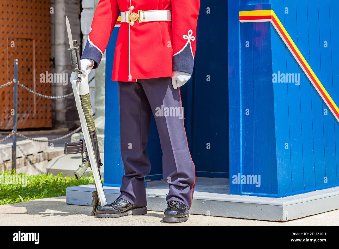 Sentry standing guard at the Citadelle in Quebec City, Canada Stock ...