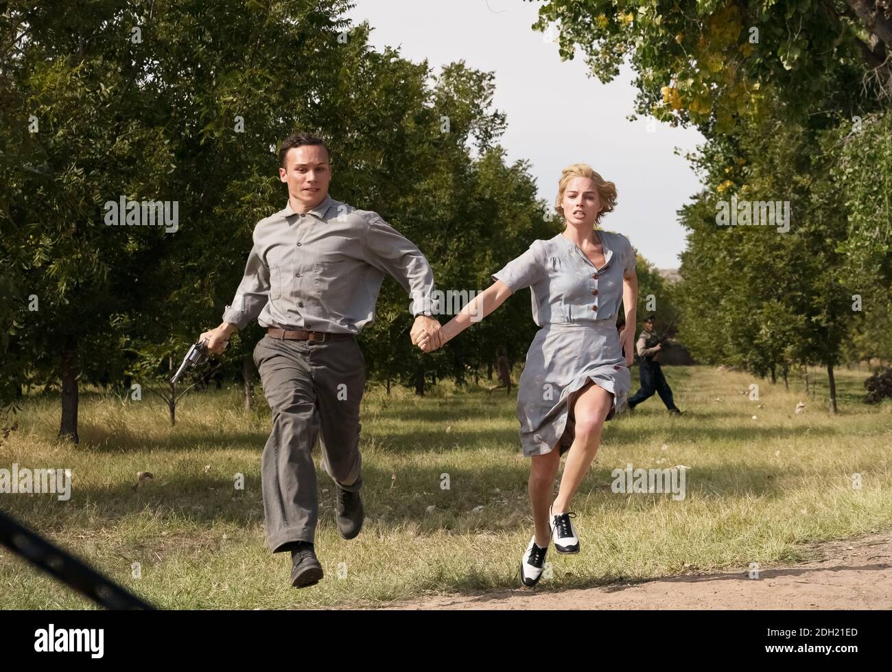 Margot robbie finn cole hi-res stock photography and images - Alamy