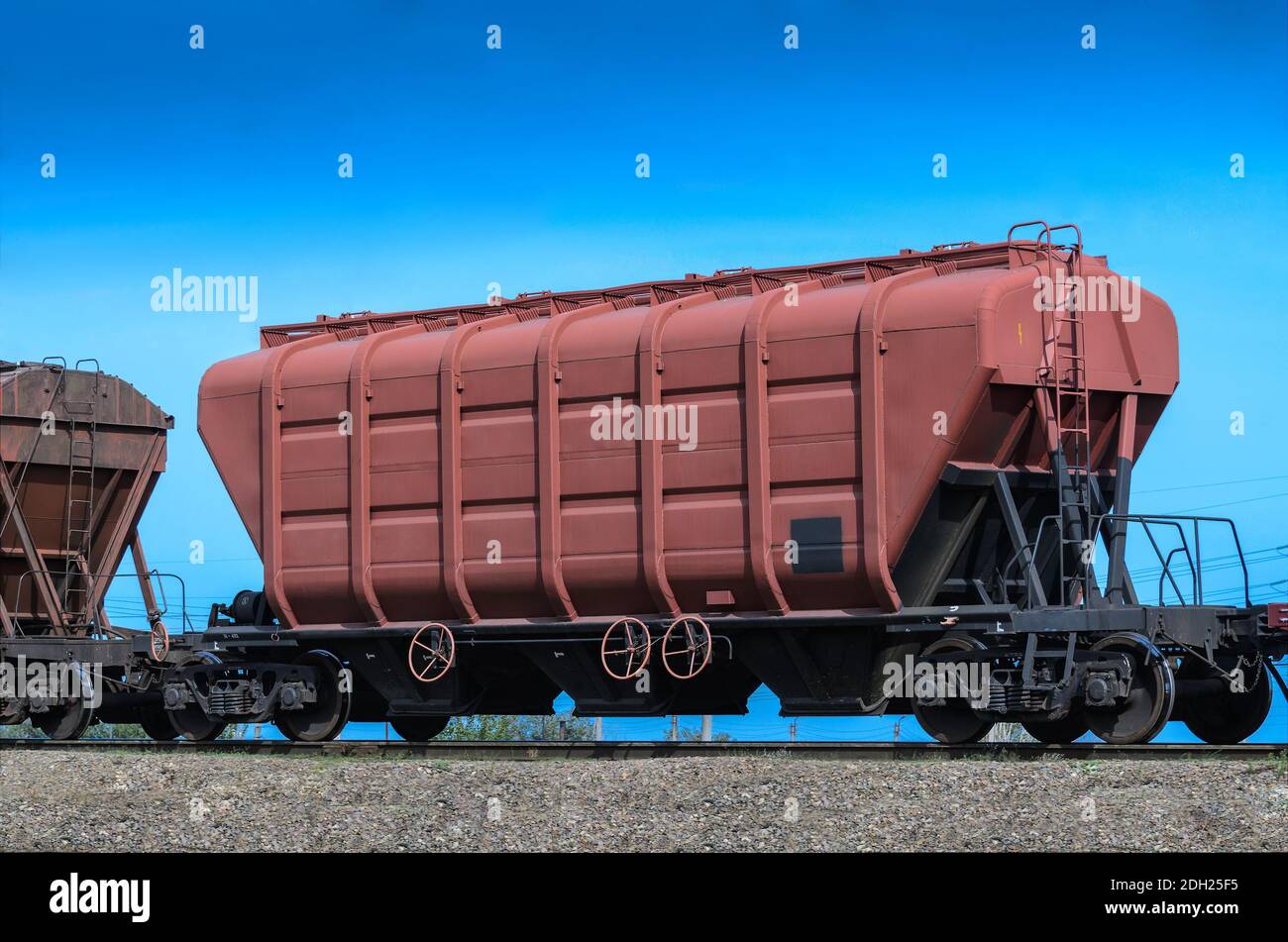 Unloading hopper hi-res stock photography and images - Alamy