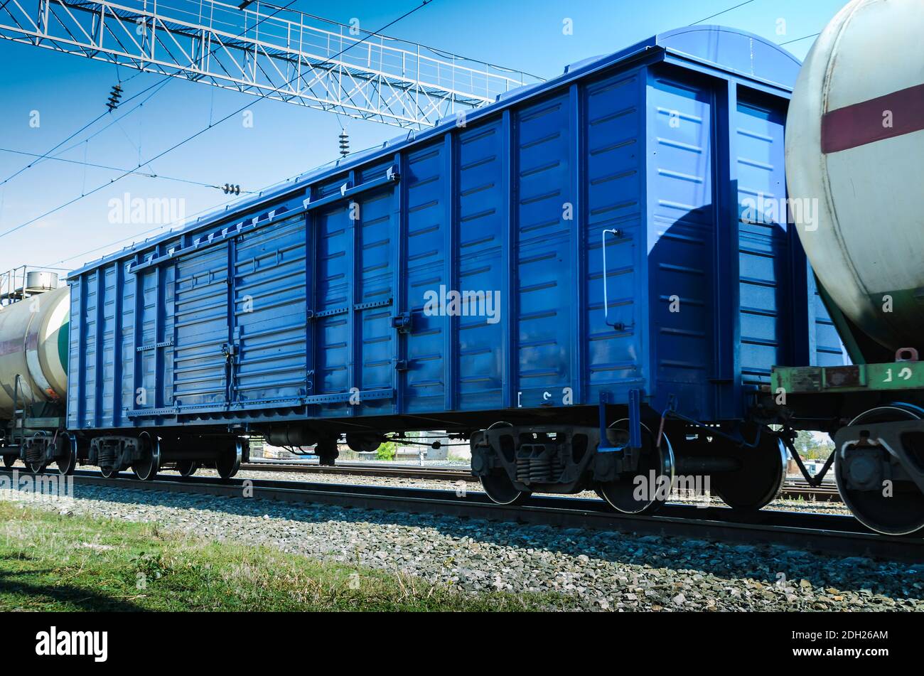 Metallic rail hi-res stock photography and images - Alamy