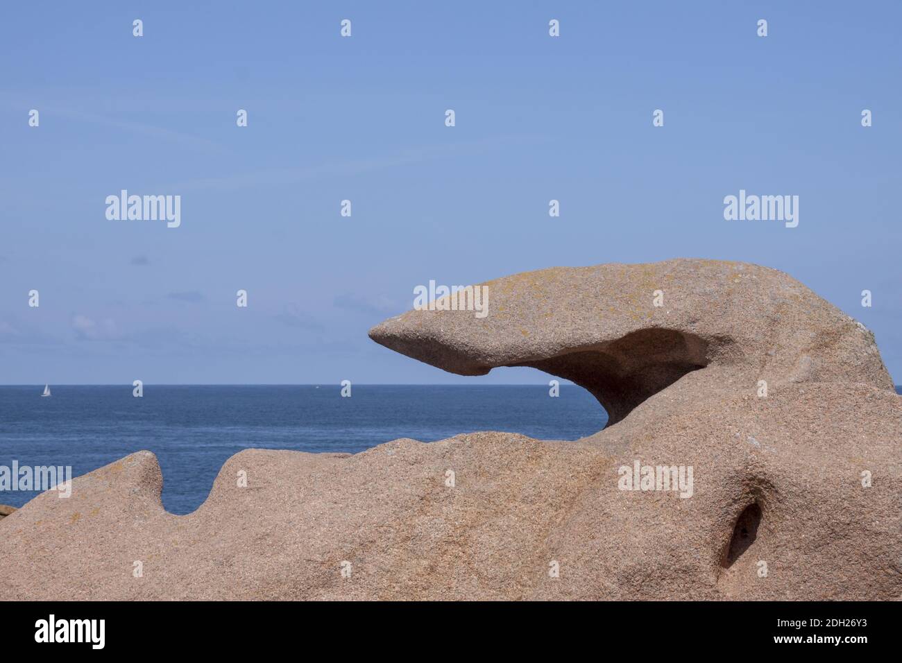 Rock formation on the Cote de Granit Rose Stock Photo - Alamy