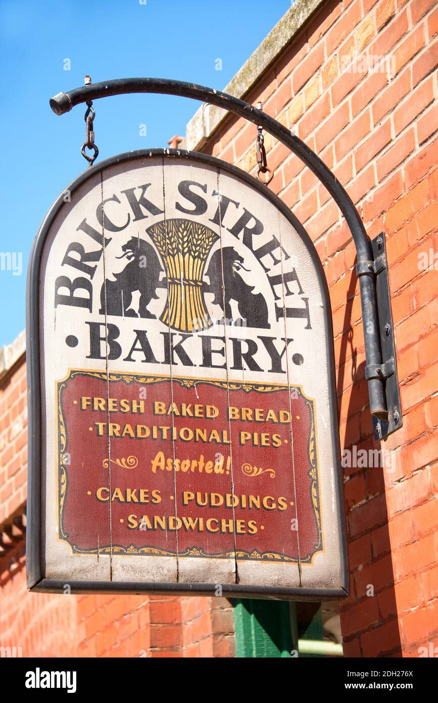The old bakery sign hi-res stock photography and images - Alamy