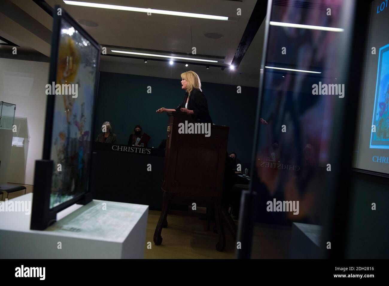 Joanna Lumley takes to the rostrum as the auctioneer at Christie's in ...