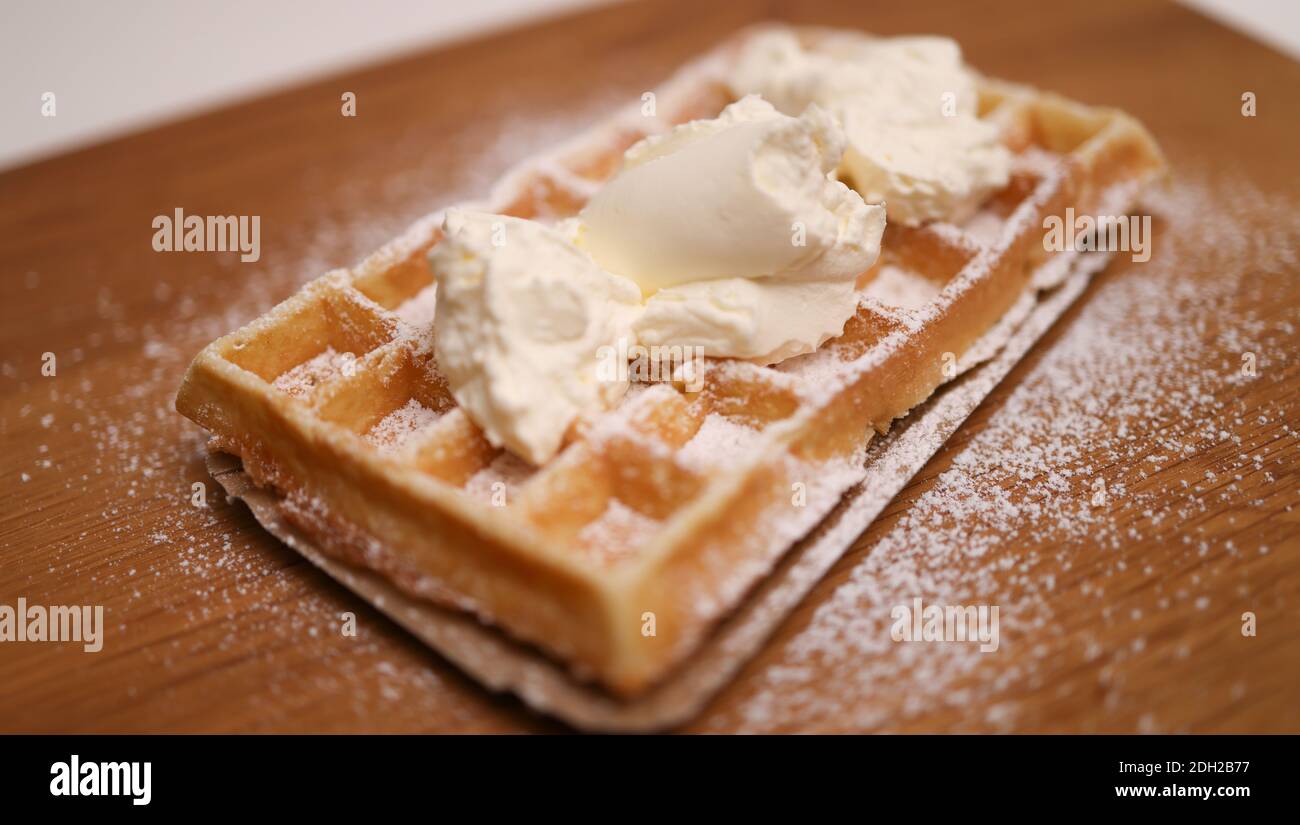 Belgian waffle powdered sugar hi-res stock photography and images - Alamy