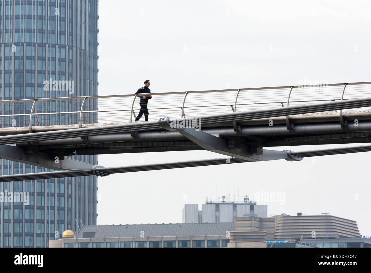Bridge exercise hi-res stock photography and images - Alamy