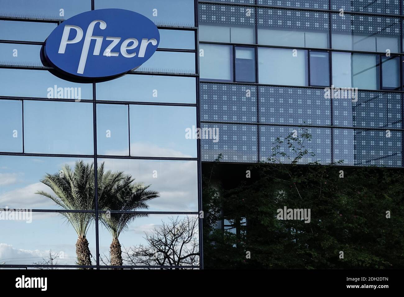 Herzliya, Israel. 9th December, 2020. Depicted is the facade of Pfizer ...