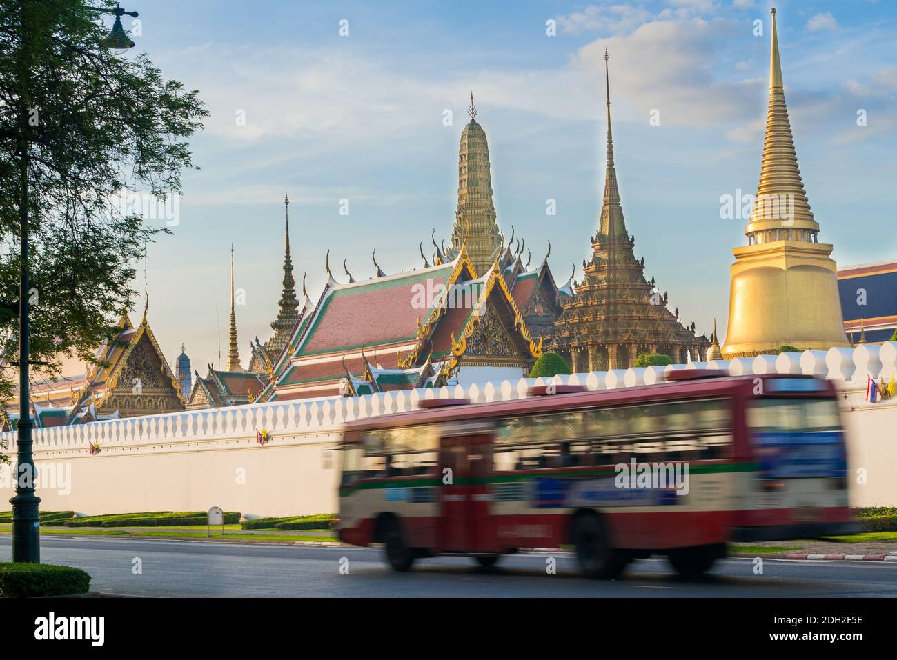 Running Buddha High Resolution Stock Photography and Images - Alamy