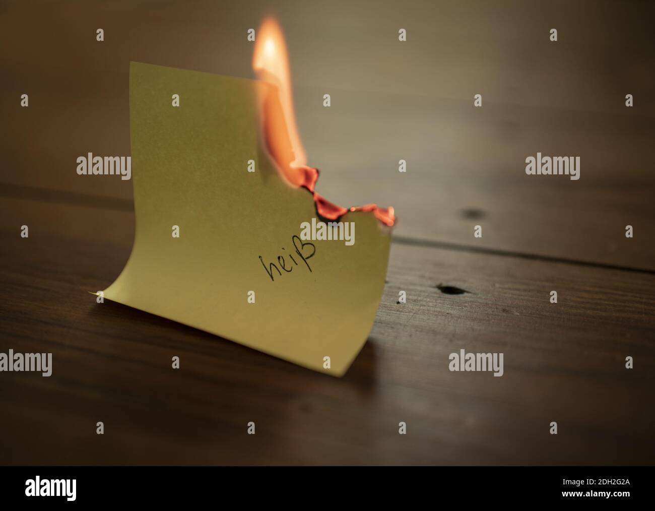 Hot post it Stock Photo - Alamy