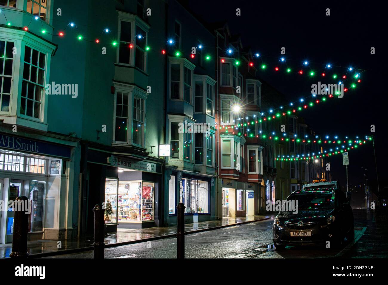 Tenby, Wales, UK. 9th Dec, 2020. A view of Tenby Christmas Lights Lewis ...