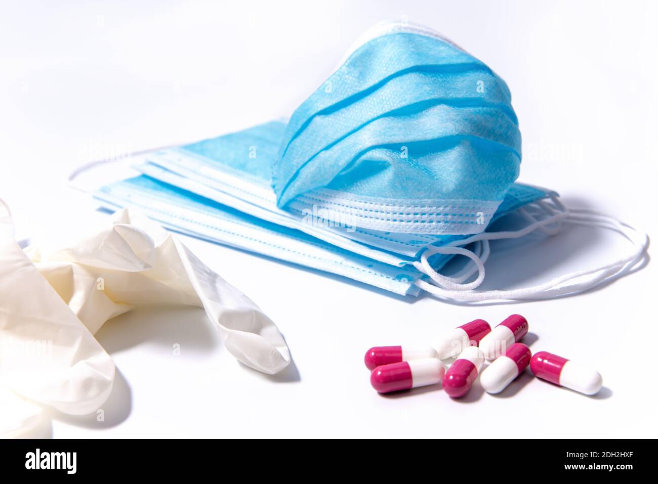 Medical mask world Cut Out Stock Images & Pictures - Alamy