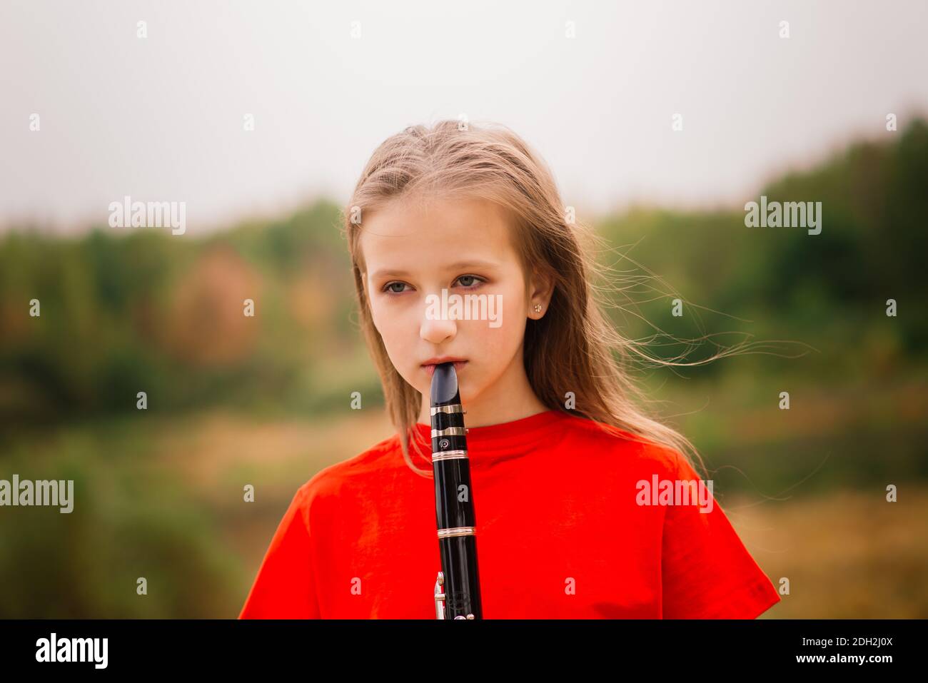 Ebony flute hi-res stock photography and images - Alamy