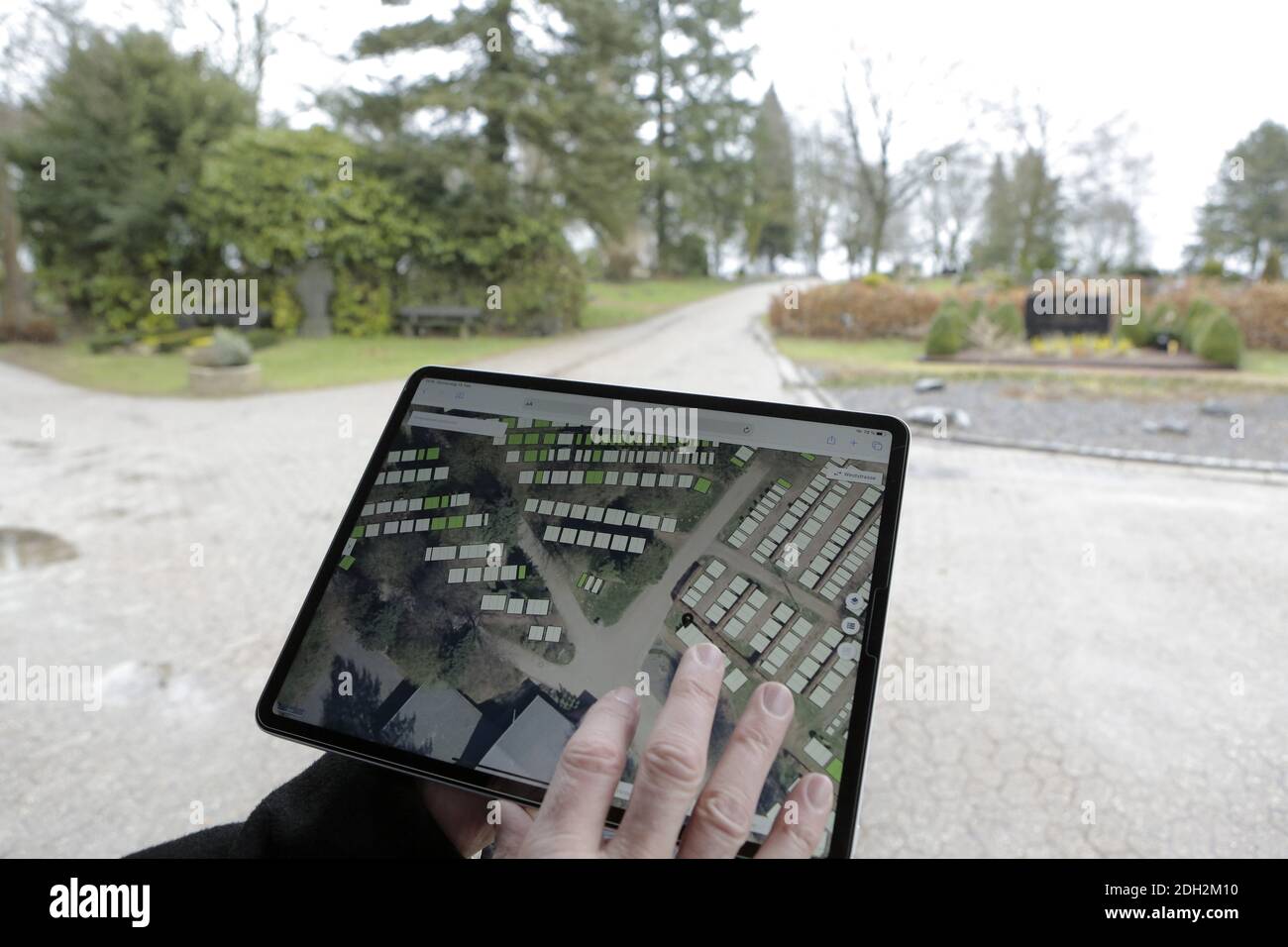 Digitization hi-res stock photography and images - Alamy