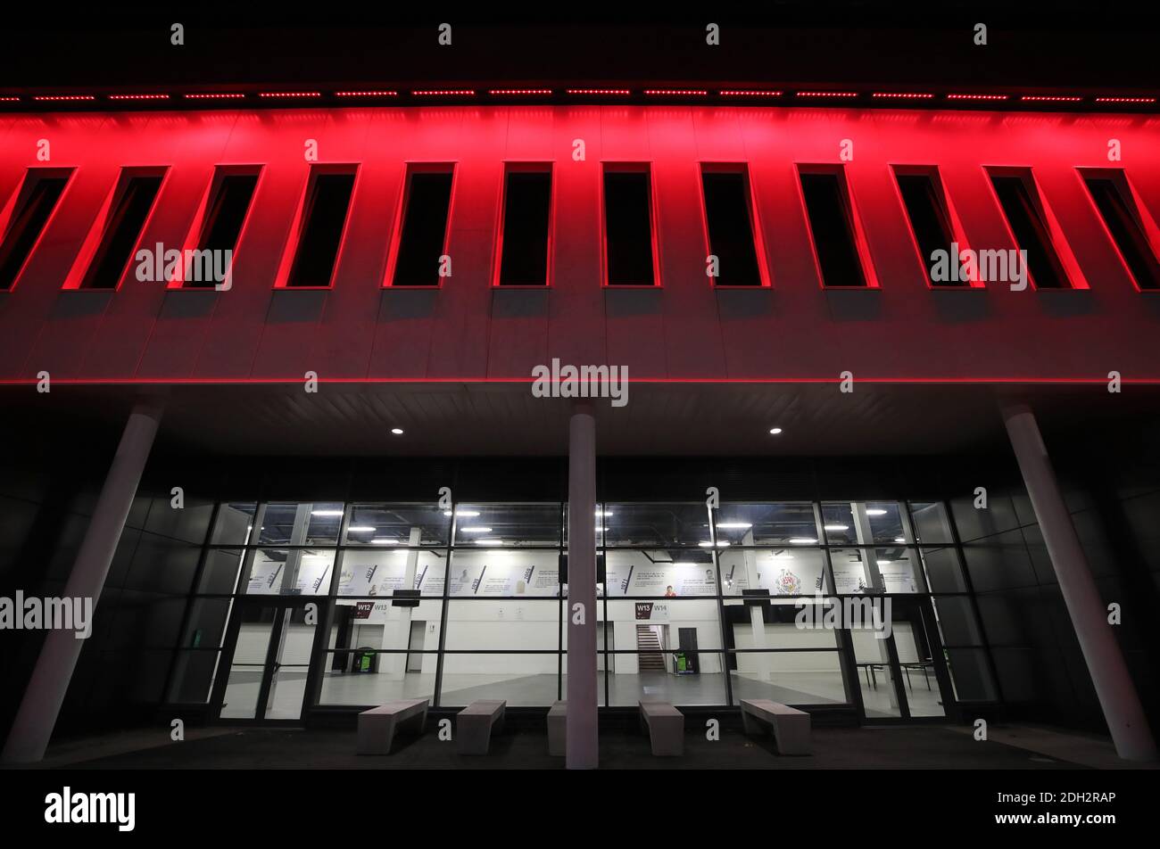 Concourse English Red High Resolution Stock Photography and Images - Alamy