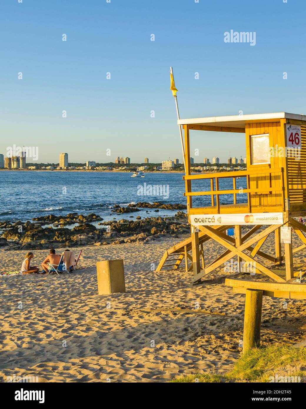 Lifeguard cabin hi-res stock photography and images - Alamy