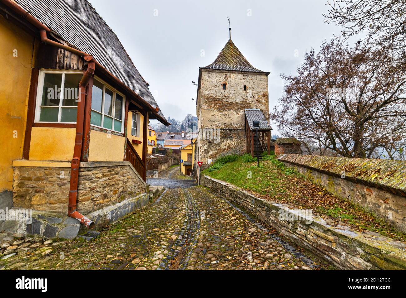 Taylor Tower gate of Sighisoara citadel in Transylvania, Romania Stock ...