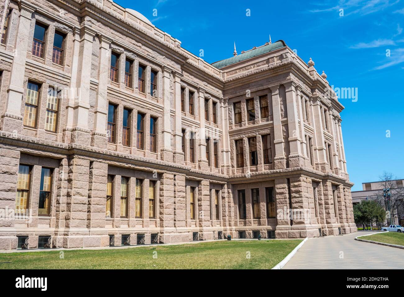 We build the wall texas hi-res stock photography and images - Alamy