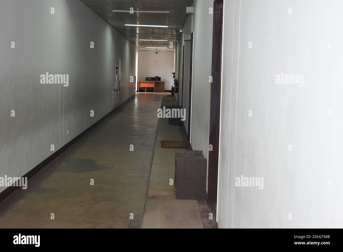 Sri lanka broadcasting corporation hi-res stock photography and images ...