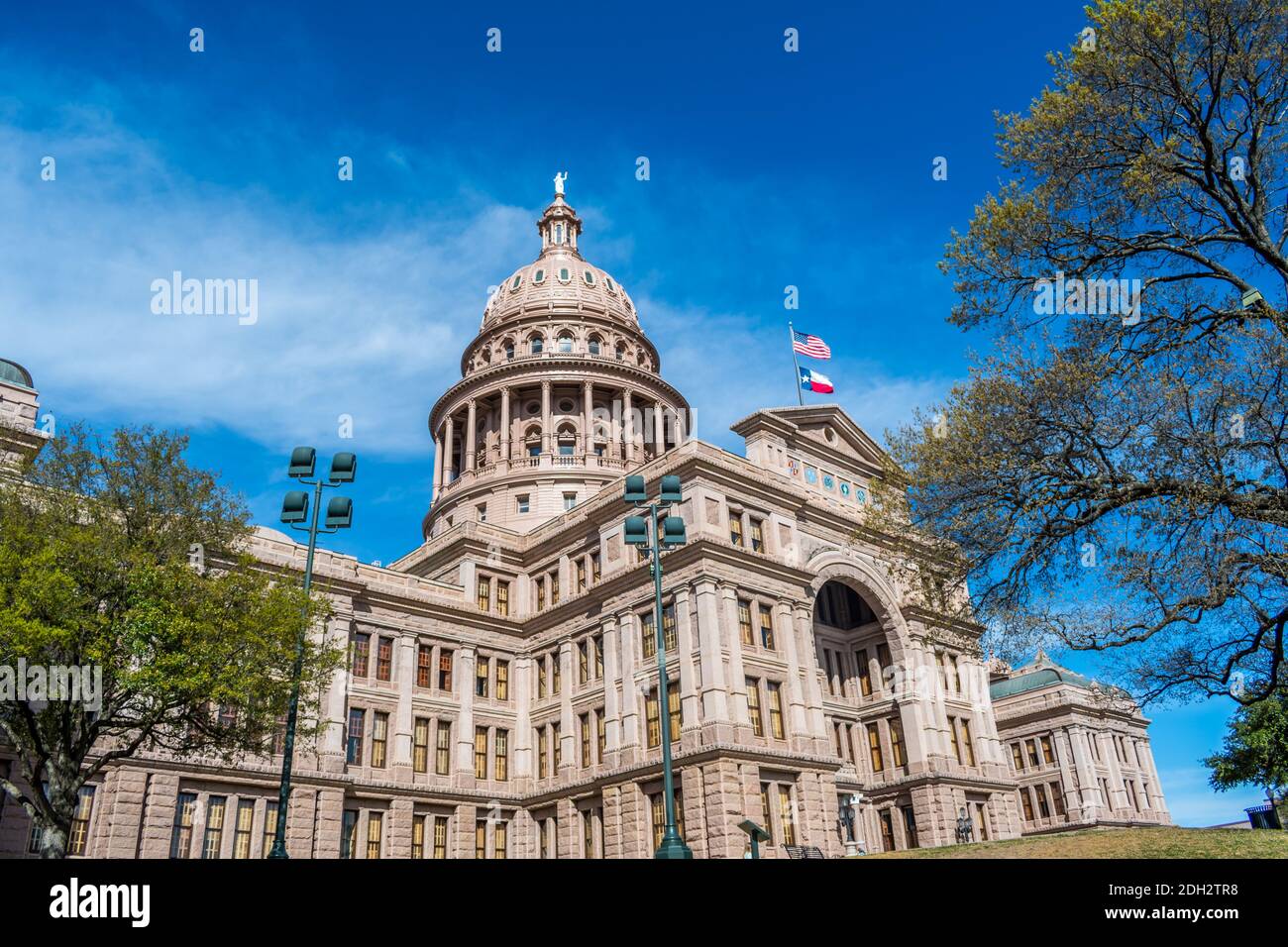 We build the wall texas hi-res stock photography and images - Alamy