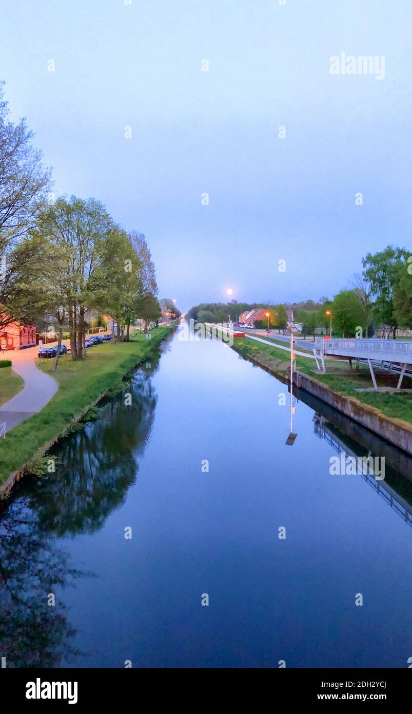 Cloudy blue sky over canal hi-res stock photography and images - Alamy
