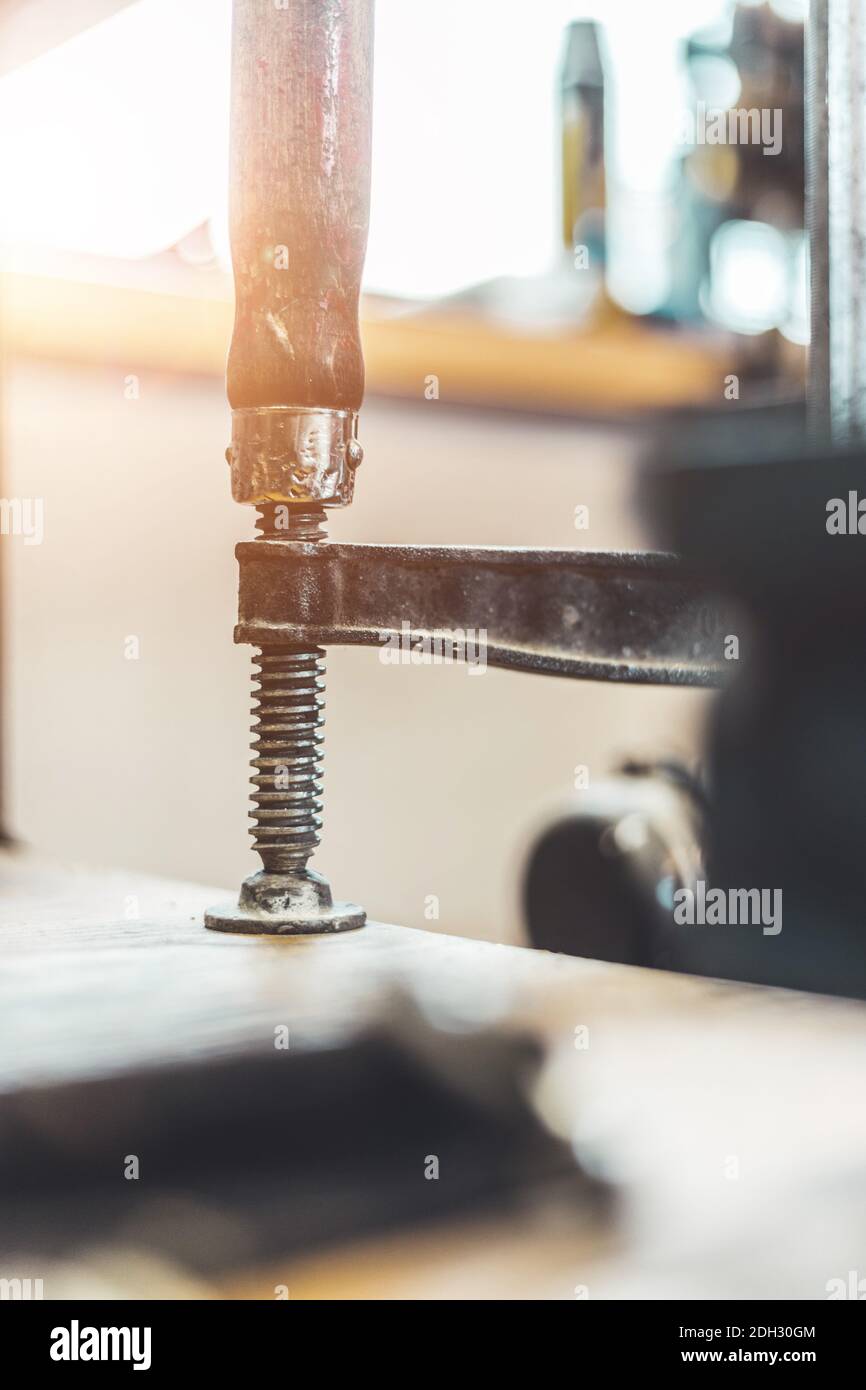 Parallel vice hi-res stock photography and images - Alamy