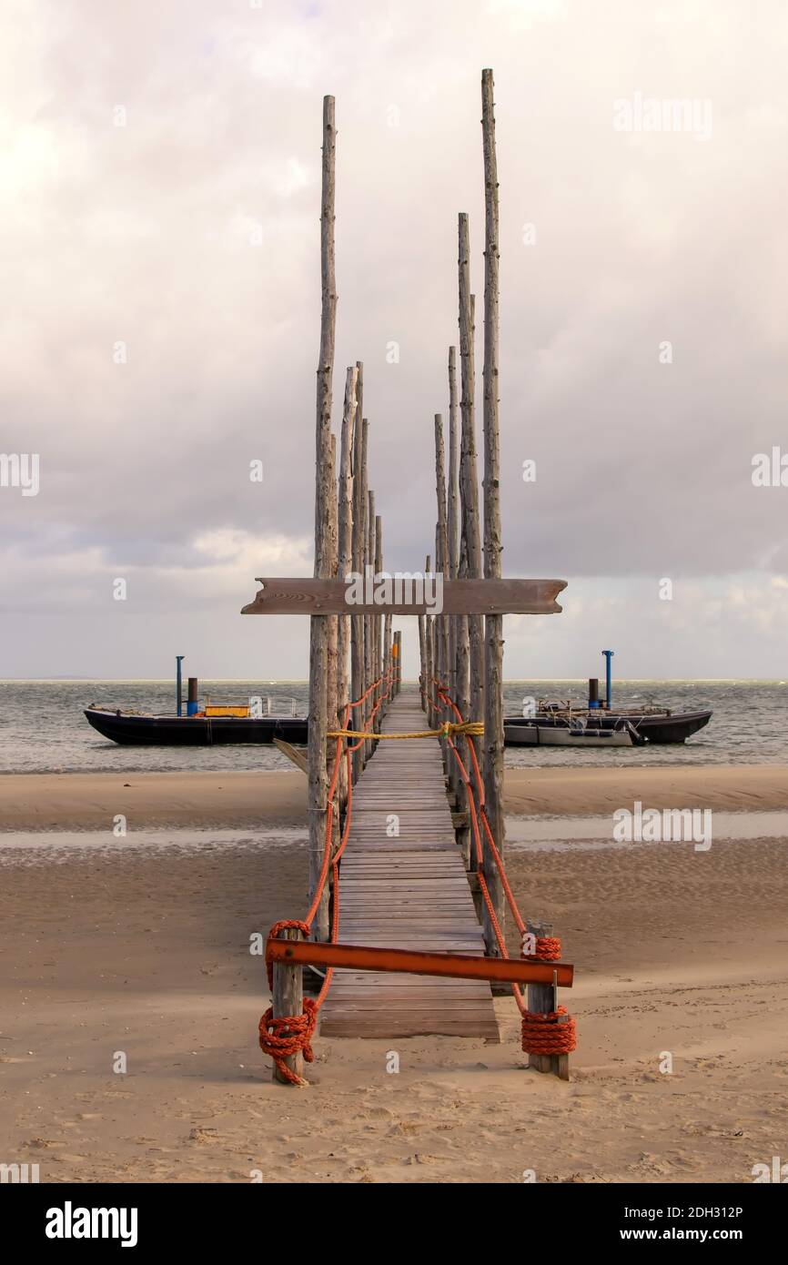 A bridge to a landing stage Stock Photo - Alamy